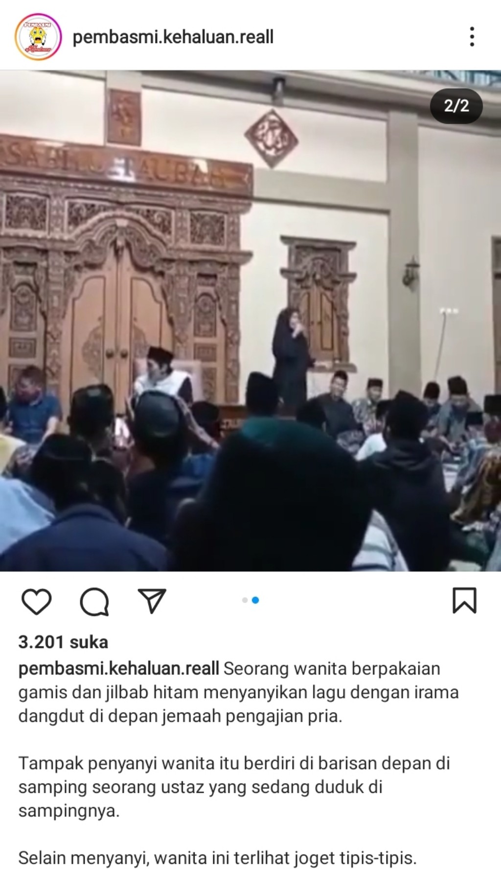 Viral, Wanita Jilbab Dangdutan Sambil Joget Tipis Depan Jamaah Pengajian Pria