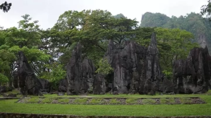 Leang-Leang, Destinasi Wisata yang Menawarkan Pesona Alam dan Sejarah ...